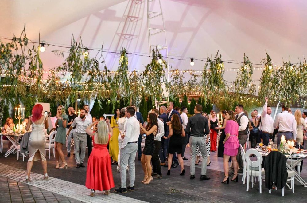 Dekoracije proslava - Cvećara Agava